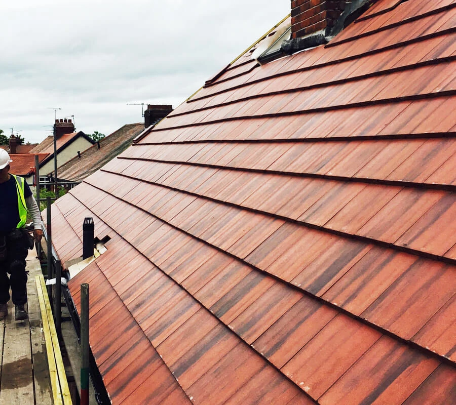 Difference between a pitched roof and a slate roof - Vantage Roofing